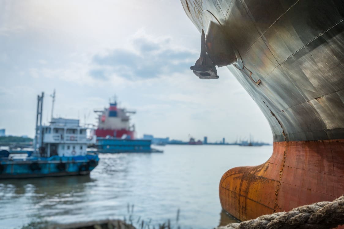 Maritime Training Courses in London | LMA Training